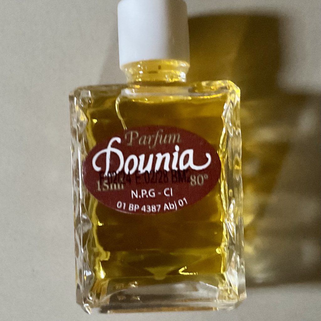 DOUNIA Perfume Musk Dounia 15ml || Dounia Spiritual Perfume - Skin Glow ...